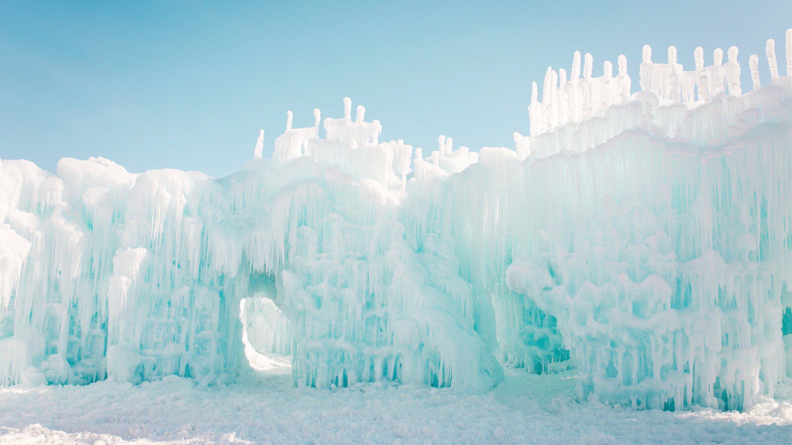 Explore the Magic of Ice Castles in Midway, Utah - StayPCU